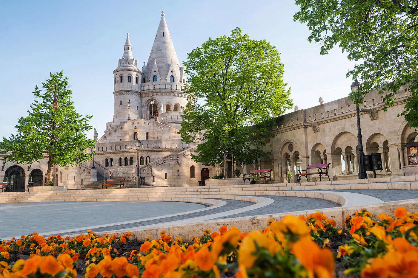 THE WORLD HERITAGE TOUR OF BUDA
