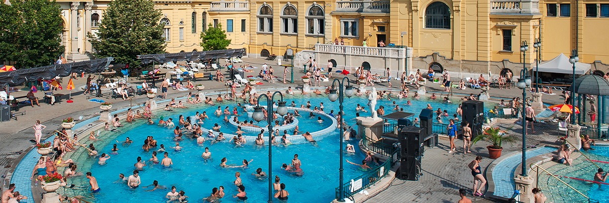 Indulhat a csajos nyaralás: a legjobb budapesti programok barátnőknek