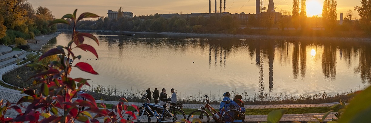 Discover Budapest’s newest quarter: head to BudaPart, Kopaszi Dam