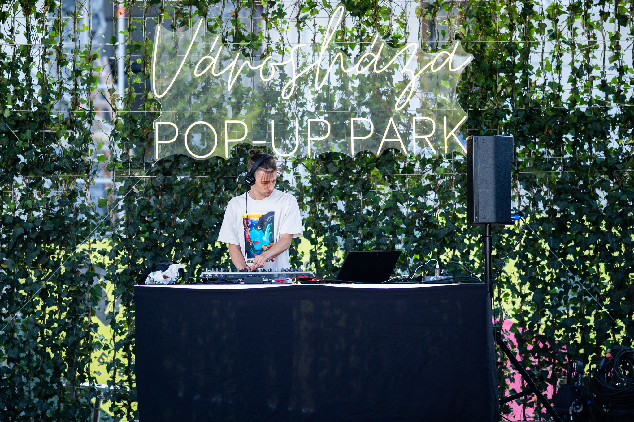 Explore the heart of the city at the Town Hall's vibrant new pop-up park!