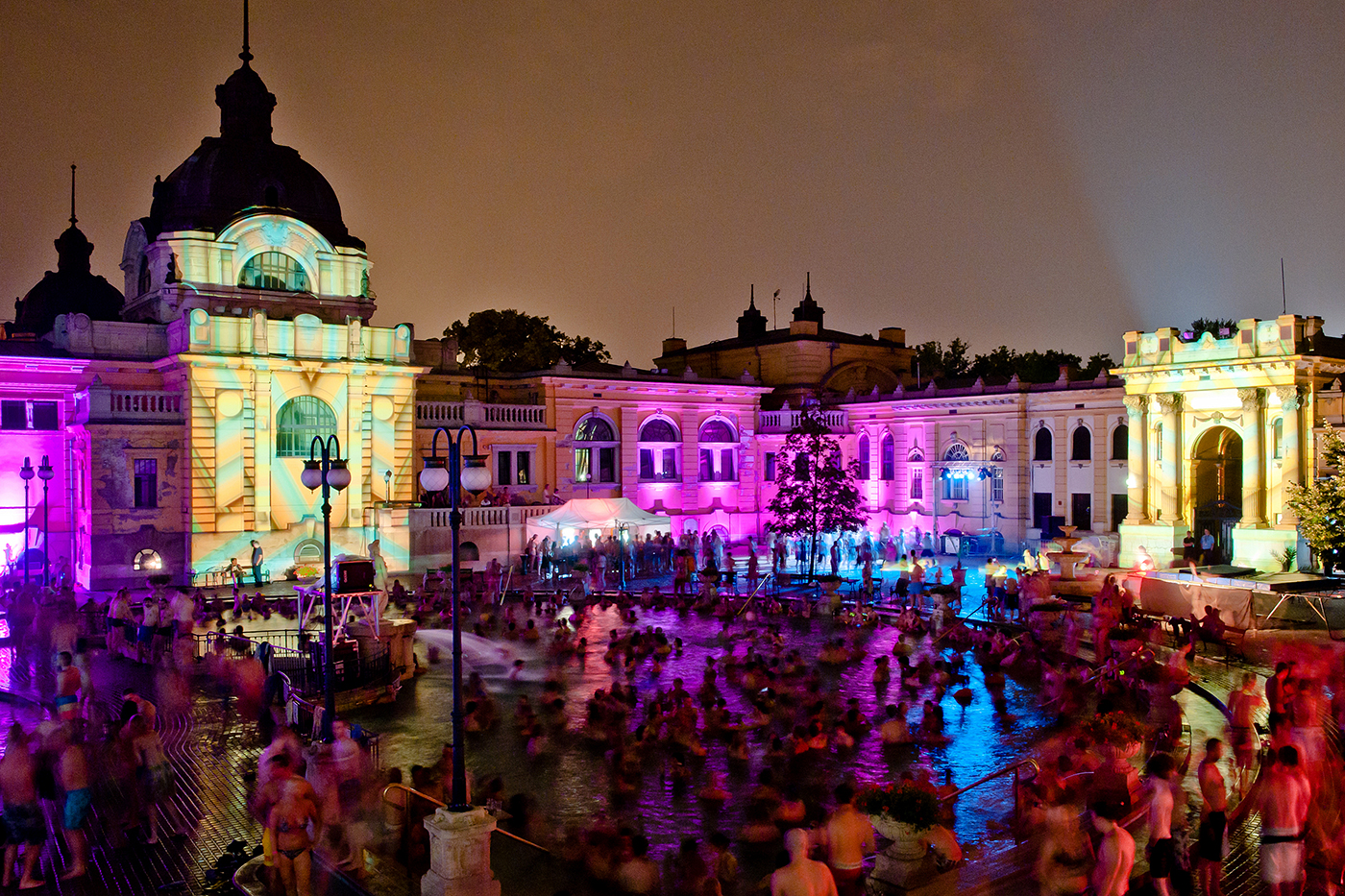Sparty – late-night spa party at the Széchenyi Thermal Bath